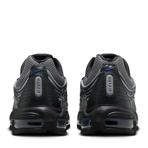 Nike Retro Air-cushioned Sneakers - Black