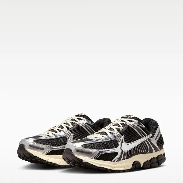 Nike Vomero 5 Sneakers - Black