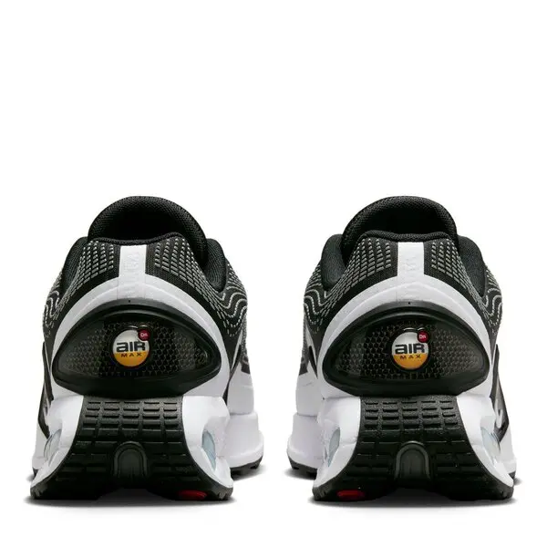 Nike Max Dn Trainers - Black