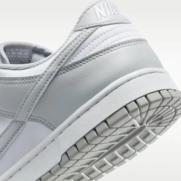 Nike Dunk Low Trainers - Gray