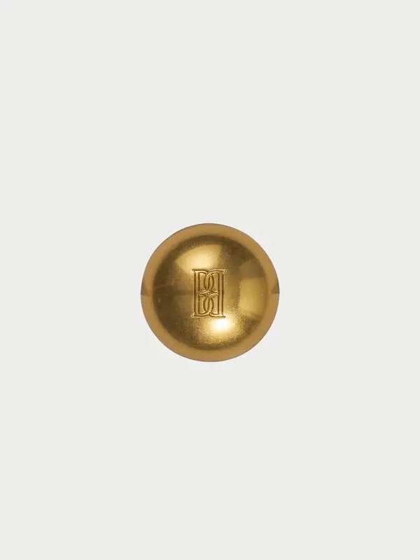 BY MALENE BIRGER Ola Zinc Monogram Brooch - Gold