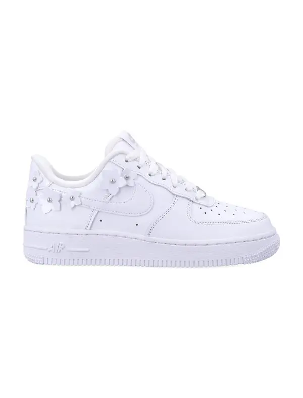 Nike Force 1 '07 Florette Floral Appliqué Sneakers