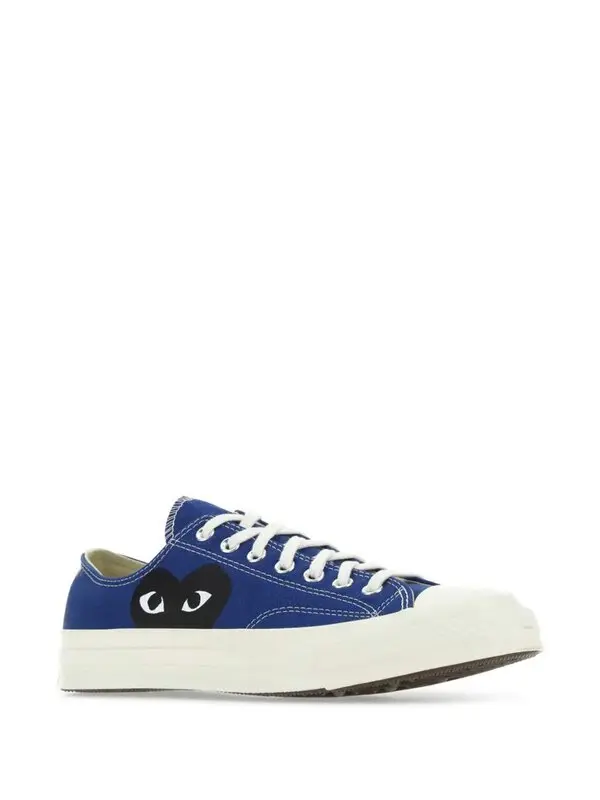 Play Comme Des Garcon Low Top Sneakers With Heart Motif