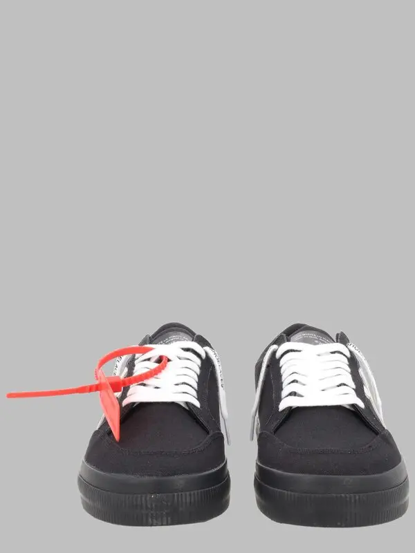 Off-White Low-top Lace-up Sneakers