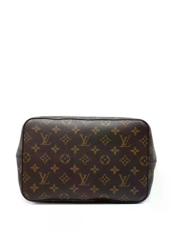LOUIS VUITTON 2017 Monogram Neonoe Mm Bucket Bag