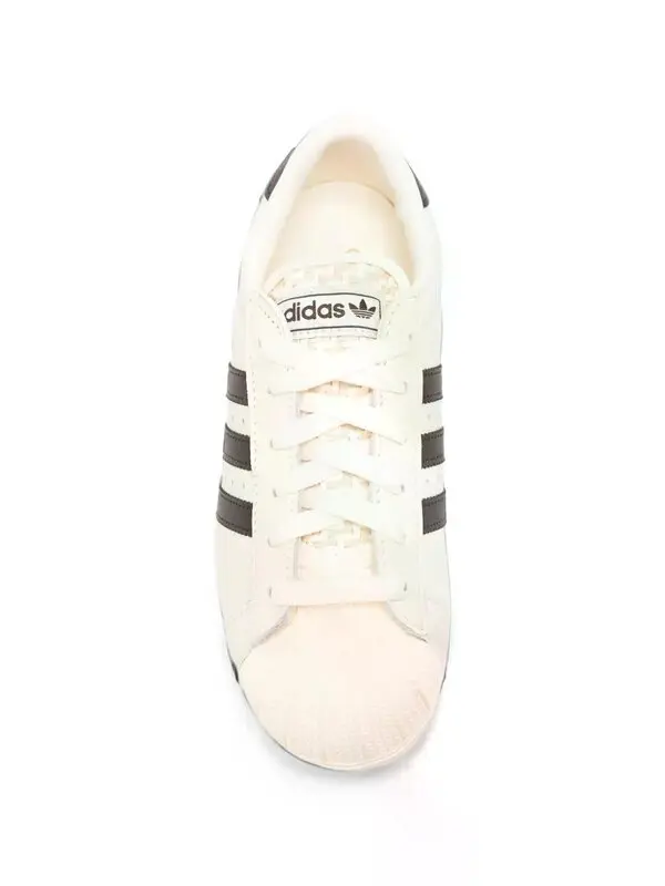 Adidas Superstar Sneakers