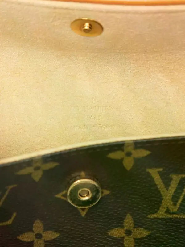 LOUIS VUITTON 2003 Monogram Pochette Florentine Belt Bag