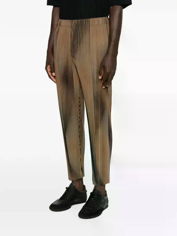 Issey Miyake Cropped Pleated Trousers
