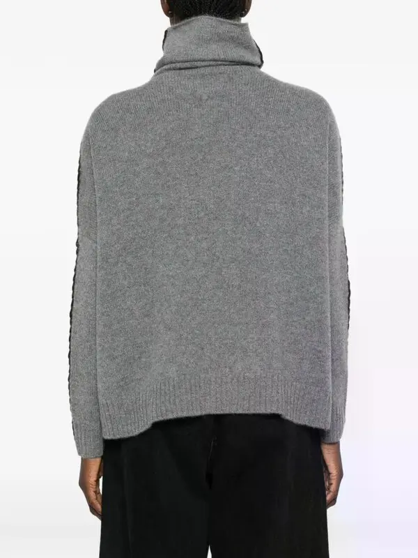 KUJTEN Long-sleeves Sweater