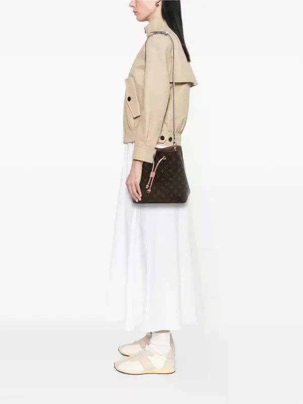 LOUIS VUITTON 2000-2026 Monogram Neonoe Mm Bucket Bag