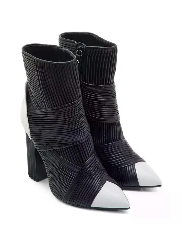 Balmain Ribbed Pointed Toe Ankle Boots