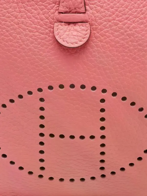 Hermès Evelyne Tpm Perforated Clutch Bag - Pink