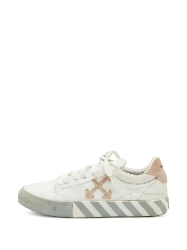 Off-White Vulcanized Low-top Sneakers - White