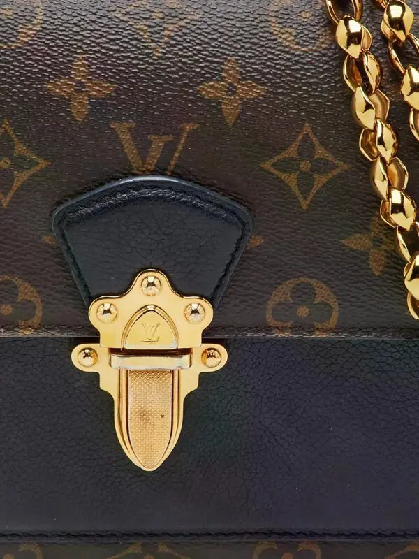 LOUIS VUITTON Victoire Shoulder Bag