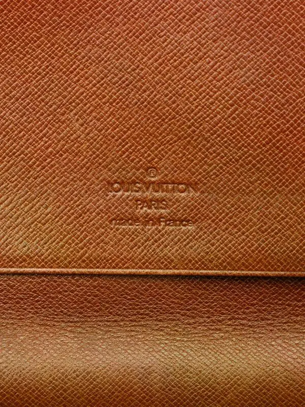 LOUIS VUITTON 1991 Monogram Pochette Rabat 23 Clutch Bag