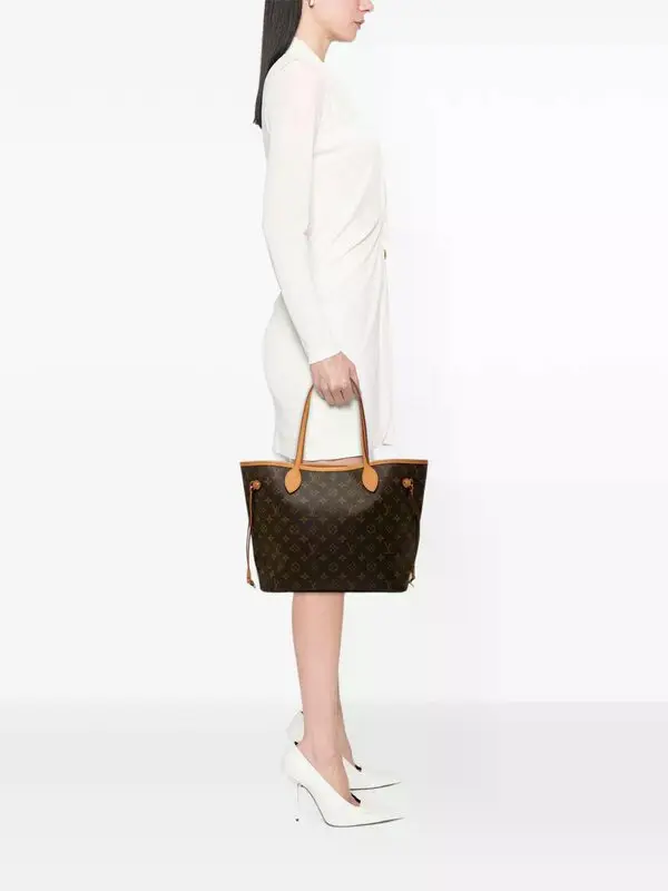 LOUIS VUITTON Monogram Neverfull Mm Tote Bag - Brown