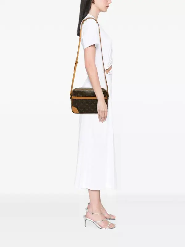 LOUIS VUITTON 2003 Monogram Trocadero 27 Crossbody Bag - Brown