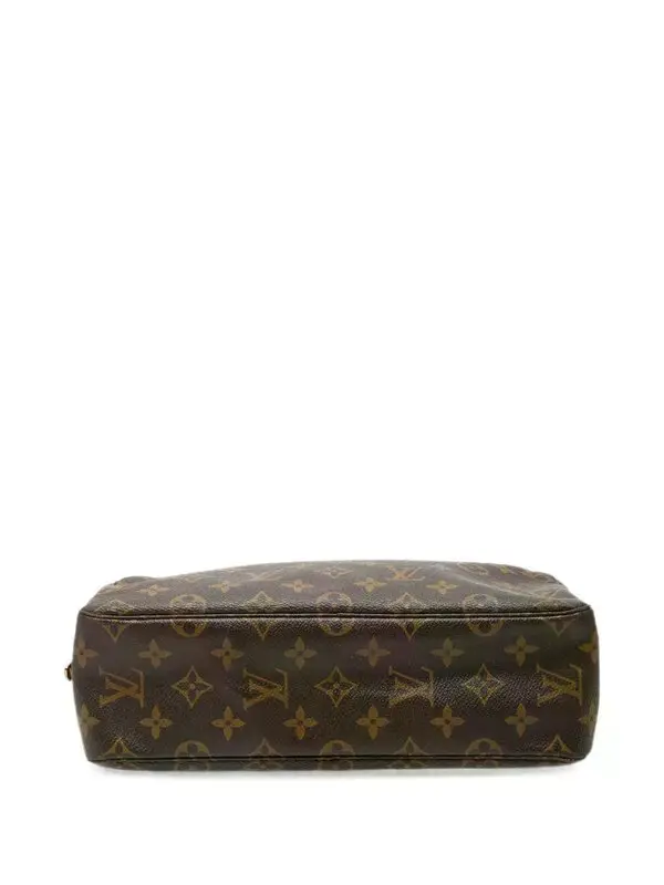 LOUIS VUITTON Monogram Canvas Trouse Toilette 28