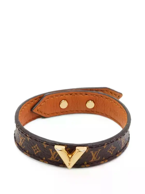 LOUIS VUITTON Essential V Monogram Bracelet