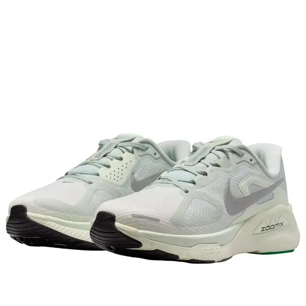 Nike Structure Plus