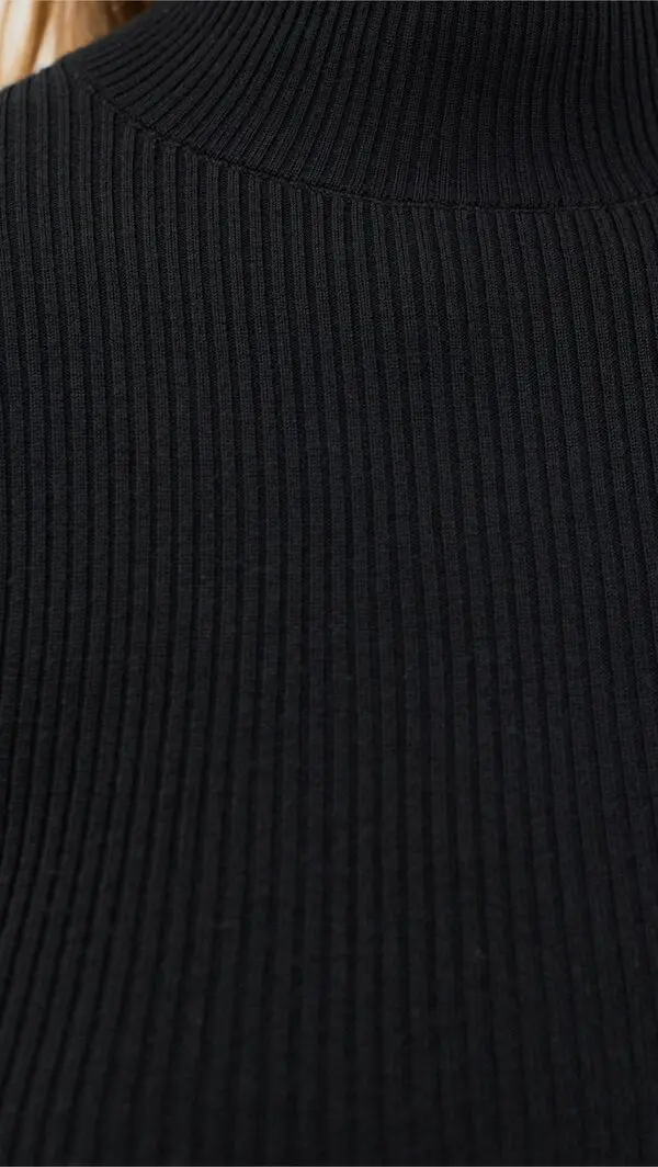 Alice + Olivia Roberta Ribbed Turtleneck Top