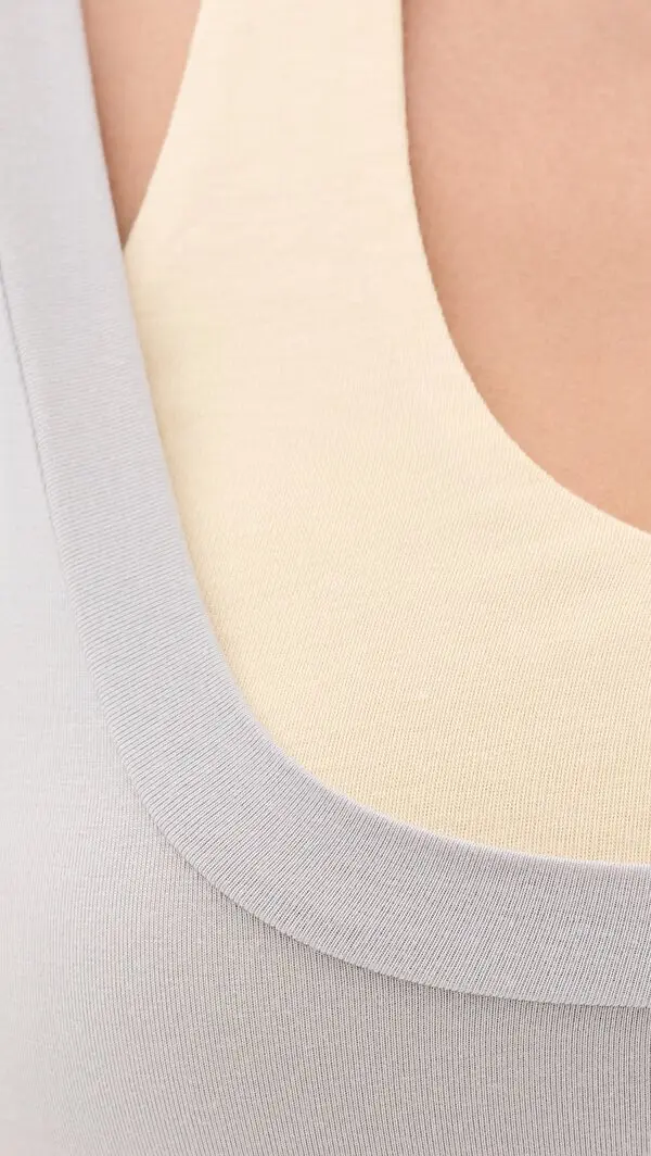 Lioness Stretch Tee