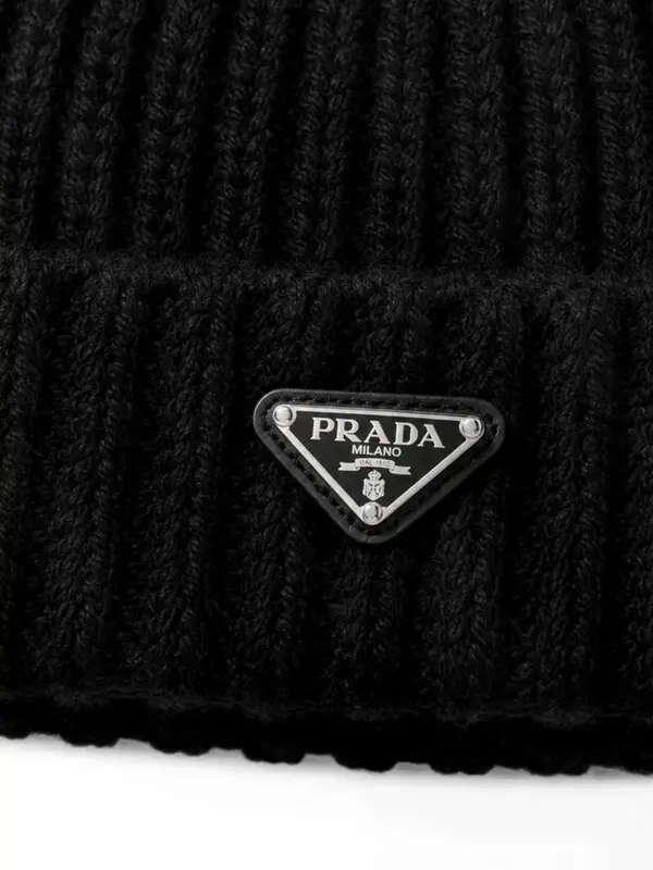 Prada Logo-plaque Ribbed-knit Beanie Hat