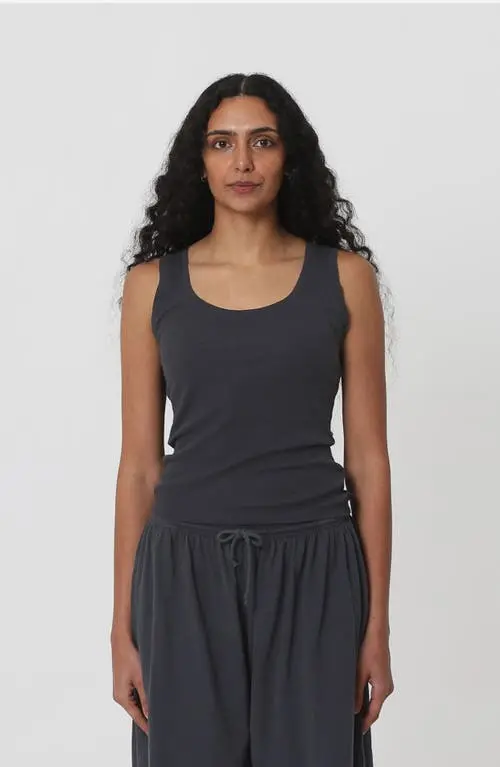 EVERYBODY.WORLD The Tank Ribbed Scoop Neck Top - Slate