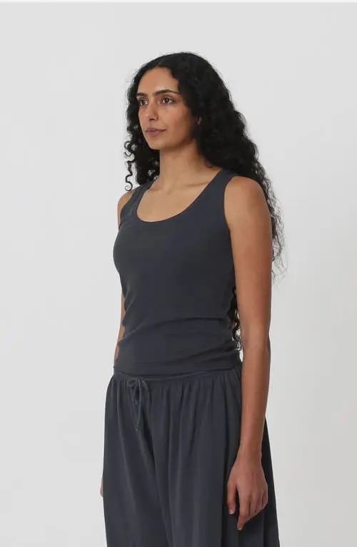 EVERYBODY.WORLD The Tank Ribbed Scoop Neck Top - Slate