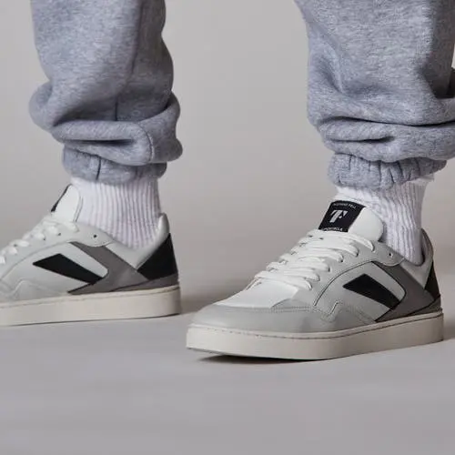 THOUSAND FELL Court Sneakers - Retro Black