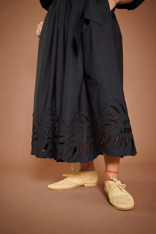 MAISON COMMON Poplin Dress With Big Leave Embroidery - Black