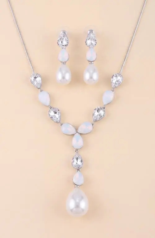 MODENAIRE Pearl Drop Necklace And Earrings Set - Silver