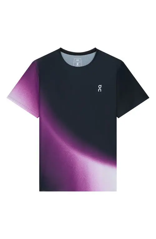 On Court-t Swing Performance T-shirt - Black/cassis