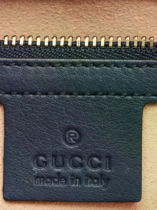Gucci Medium Padlock Gg-supreme Tote Bag