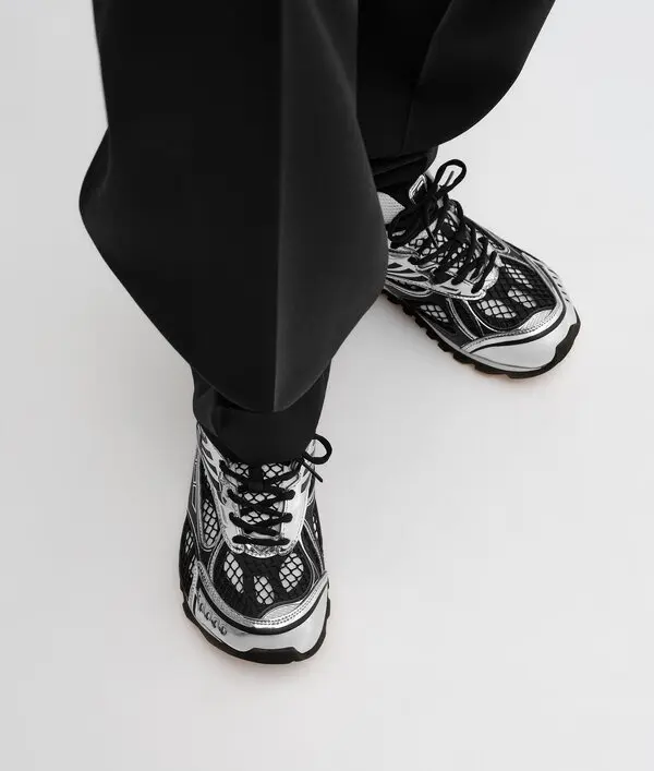 Bottega Veneta Orbit Sneaker - Black/silver