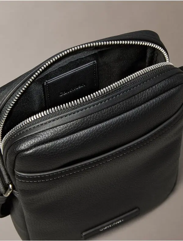 Calvin Klein Pebble Reporter Bag