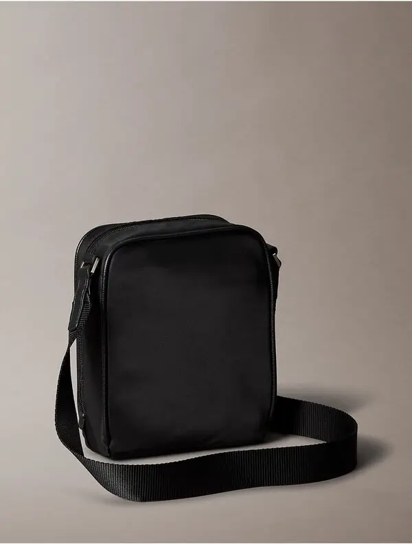 Calvin Klein Hardware Logo Mixed Reporter Bag