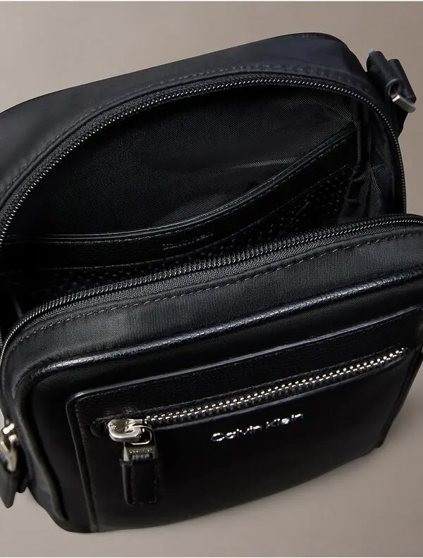 Calvin Klein Hardware Logo Mixed Reporter Bag