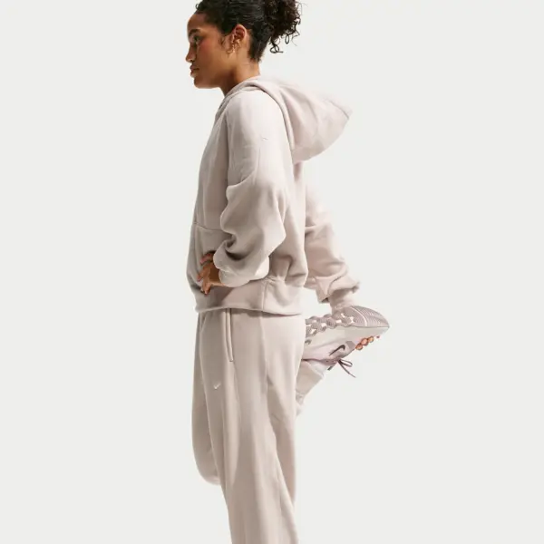 Nike Therma-fit Mid-rise Fleece Jogger Pants - Brown