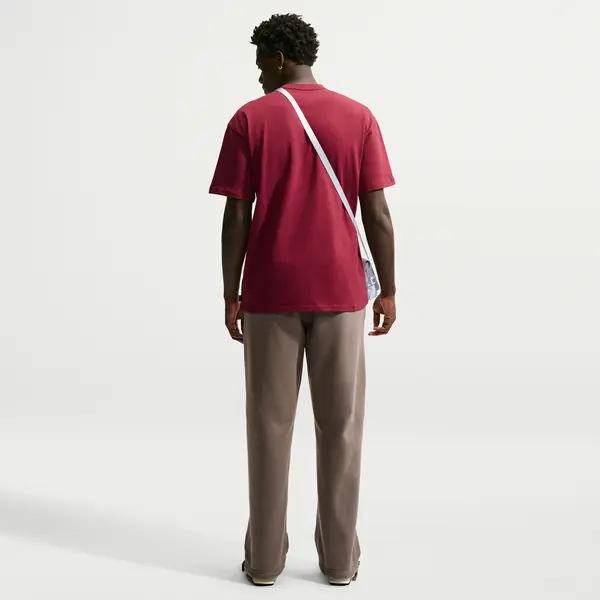Nike Sportswear Premium Essentials T-shirt