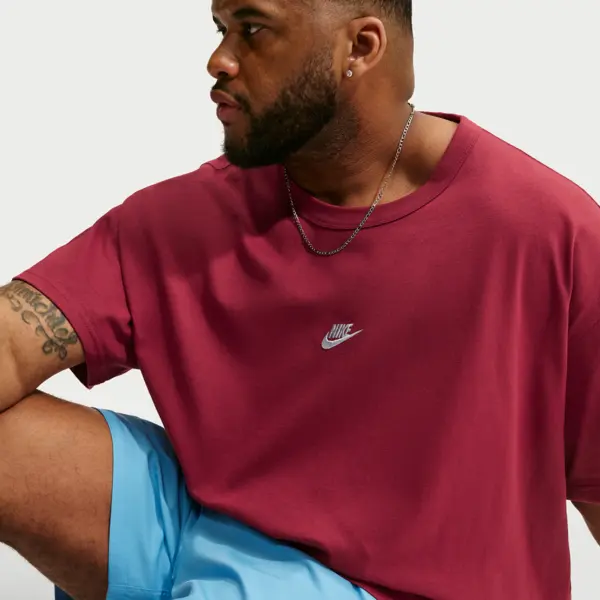 Nike Sportswear Premium Essentials T-shirt