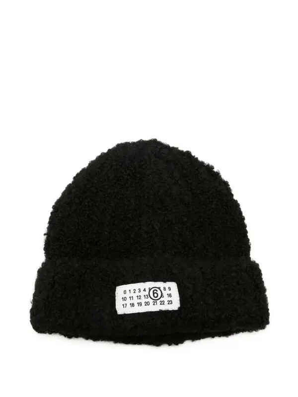 MAISON MARGIELA Beanie With Appliqu