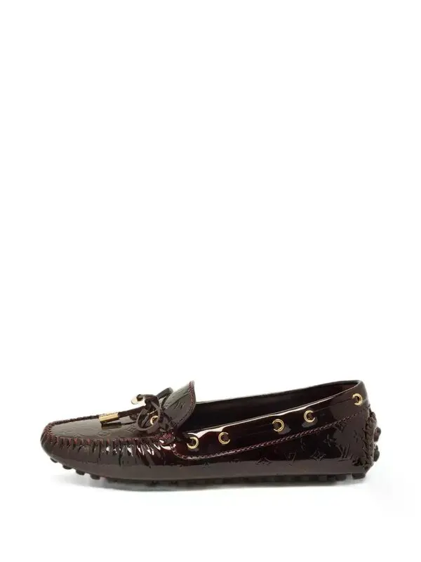 LOUIS VUITTON Gloria Monogram Vernis Loafers