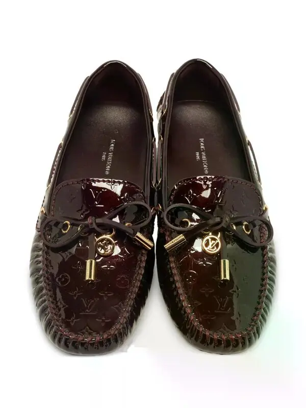 LOUIS VUITTON Gloria Monogram Vernis Loafers - Red