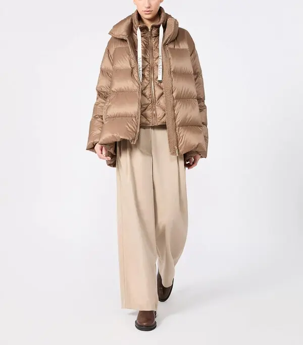 Max Mara Down-filled Diamond Quilted Puffer Gilet With Logo Drawstrings - Beige
