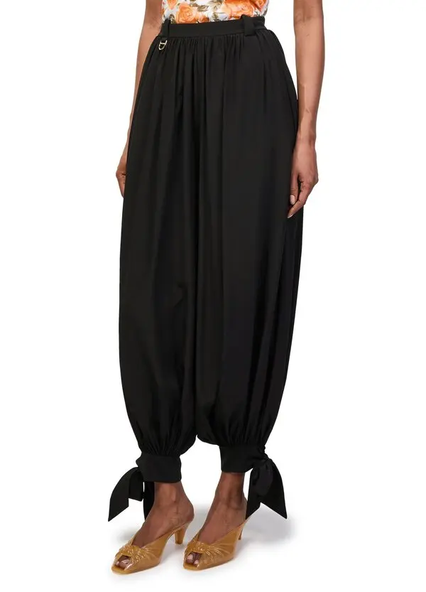Chloé Flowy Pleated Crepe Chine Pants - Black