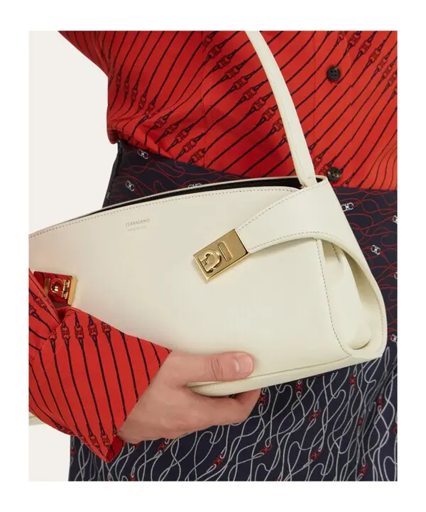 FERRAGAMO East-west Hug Shoulder Bag - Mascarpone