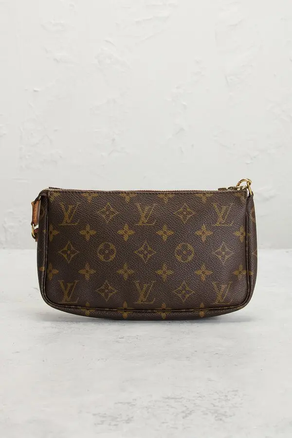LOUIS VUITTON Monogram Pochette Accessoires Shoulder Bag