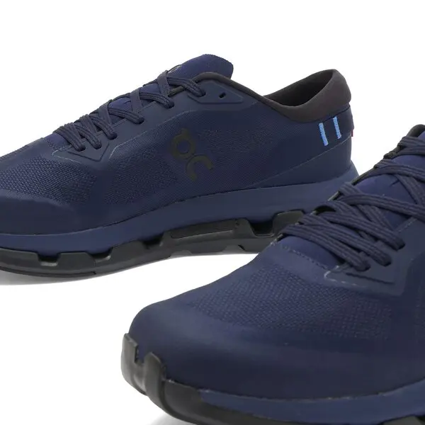 On Cloudze Sneaker