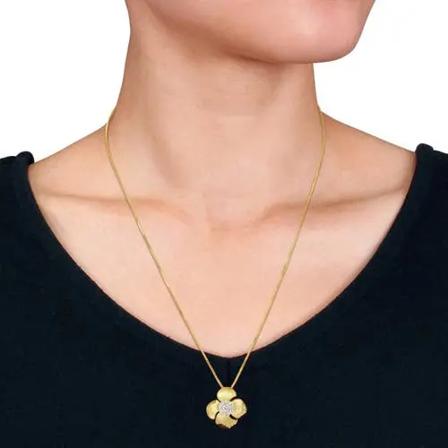 JULIANNA B. Lab-grown Diamond Flower Necklace In Yellow Plated Sterling Silver